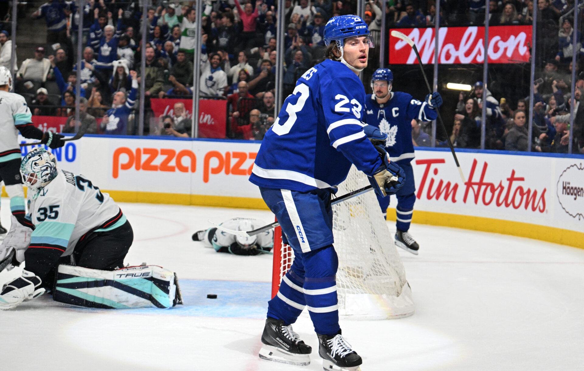 Game in 10: Knies and Nylander stay hot offensively as Maple Leafs pick ...