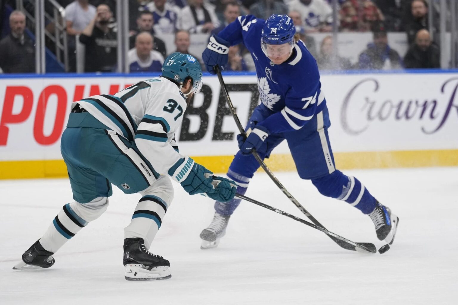 Decision time is nearing for the Leafs on Bobby McMann, Scott Laughton ...
