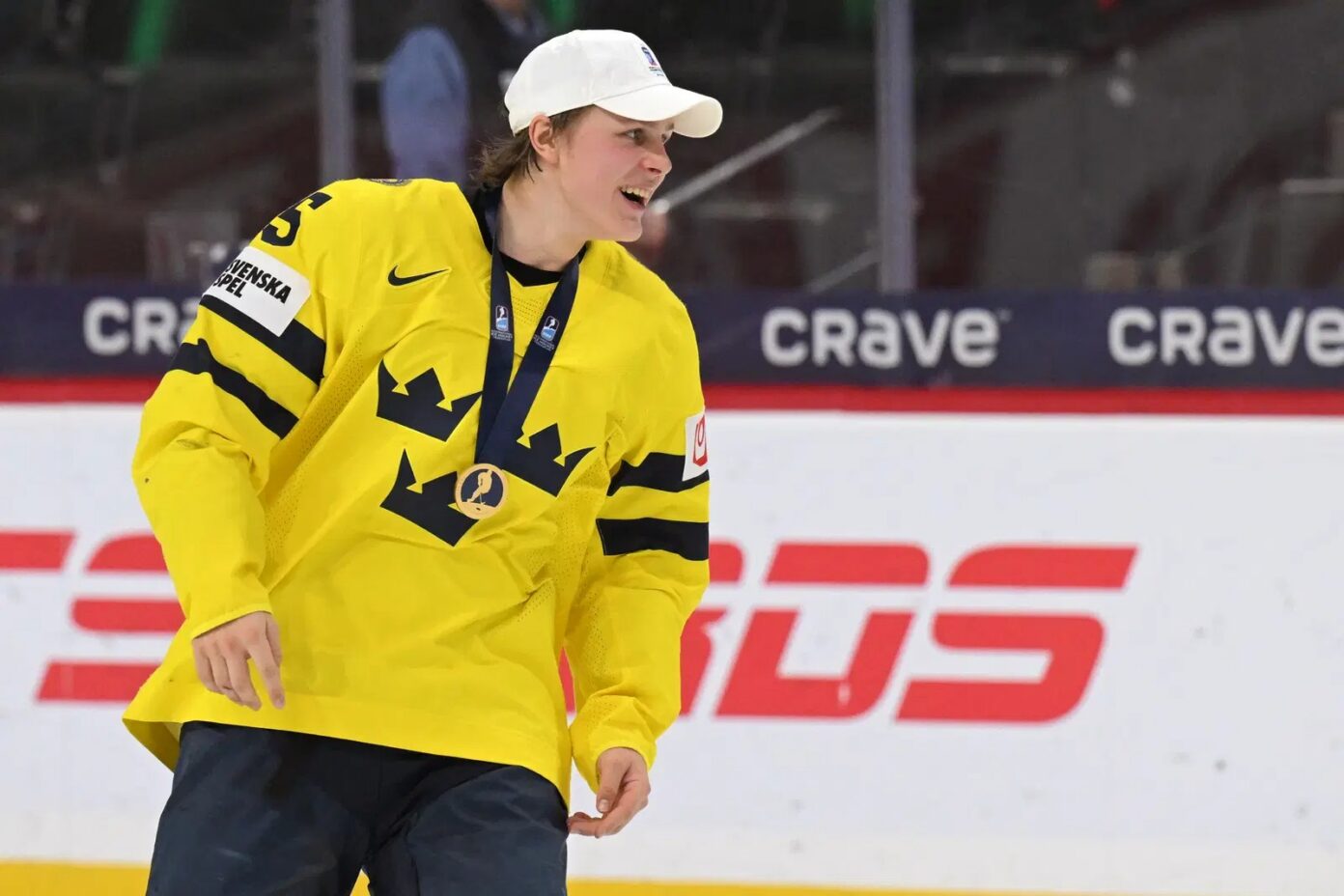 Weighing the Maple Leafs' first-overall pick debate: Gavin McKenna ...